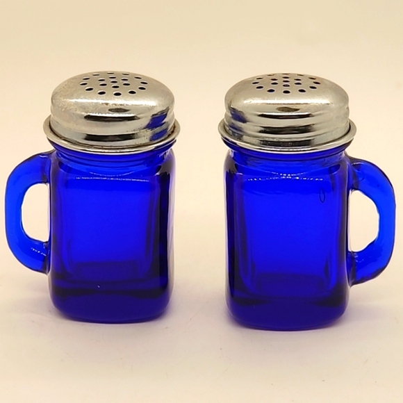 Kitchen | Cobalt Blue Glass Mason Jar With Handles Salt Pepper Shakers ...